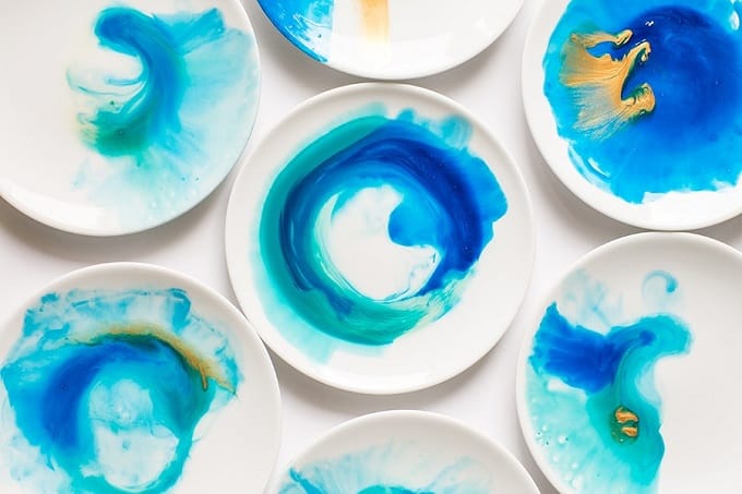 30 Decorative Plates That You Can Create Yourself.