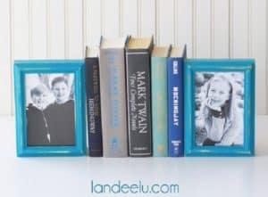 40 Decorative DIY Bookends To Spruce Up Your Shelves • Cool Crafts